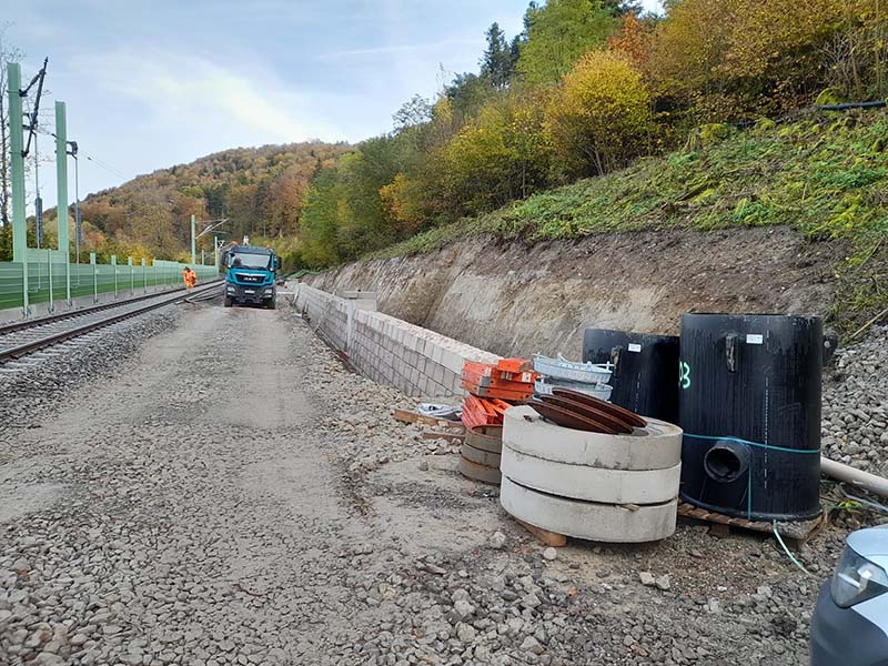Track ramp retaining wall for Deutsche Bahn